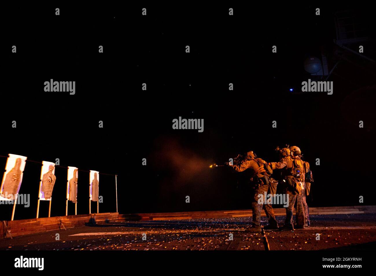 A U.S. Marine with Force Reconnaissance Platoon, 31st Marine ...