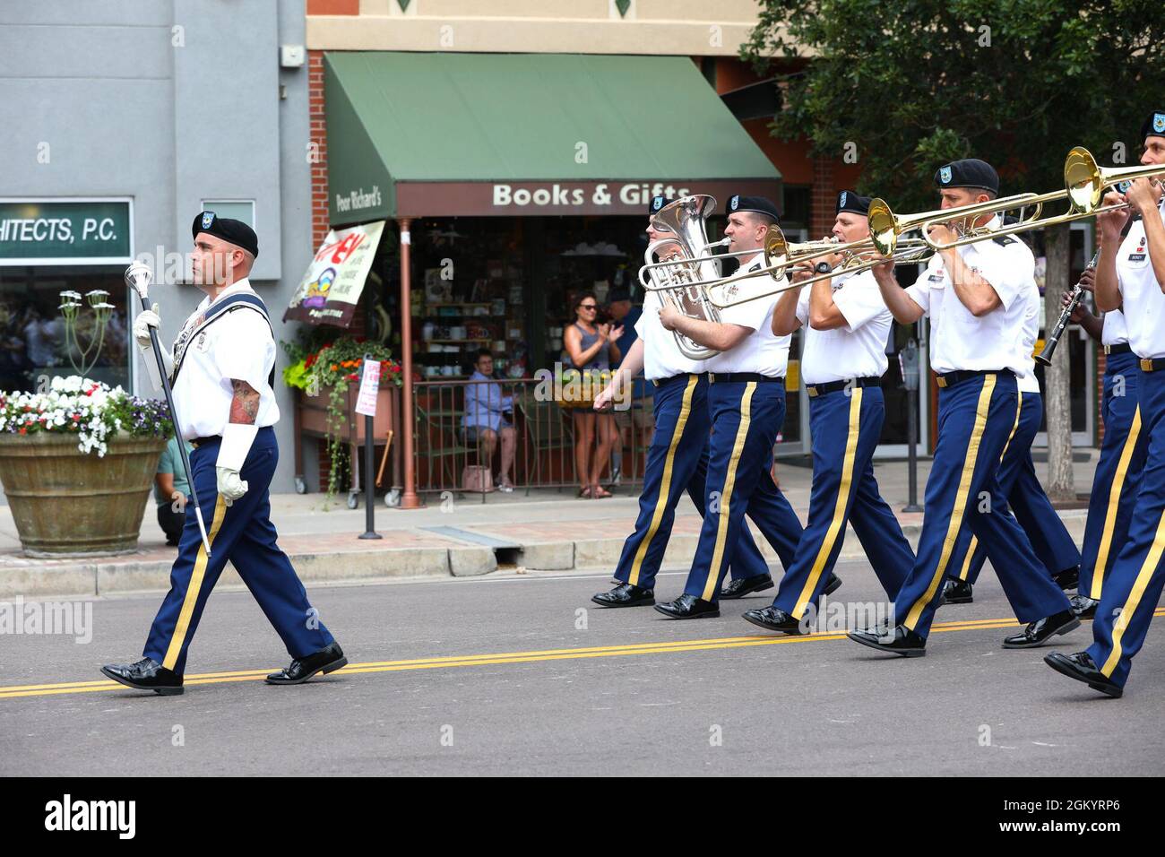 The 4th Infantry Division Band participated in a ‘Parade Through Time ...