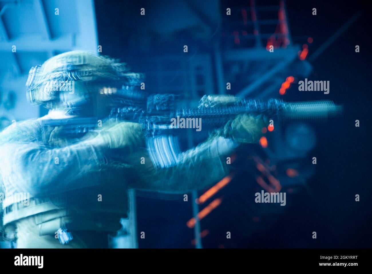 A U.S. Marine with Force Reconnaissance Platoon, 31st Marine ...