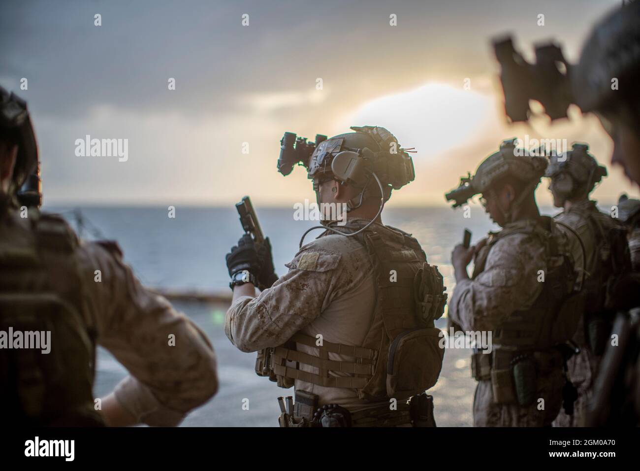 Amphibious breaching operations hi-res stock photography and images - Alamy