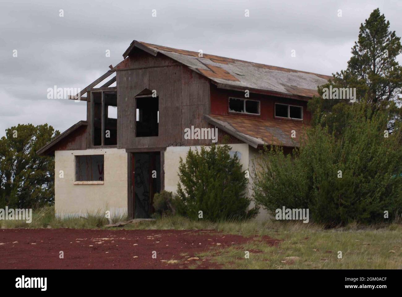 Shuttered building in Northern Arizona Stock Photo - Alamy