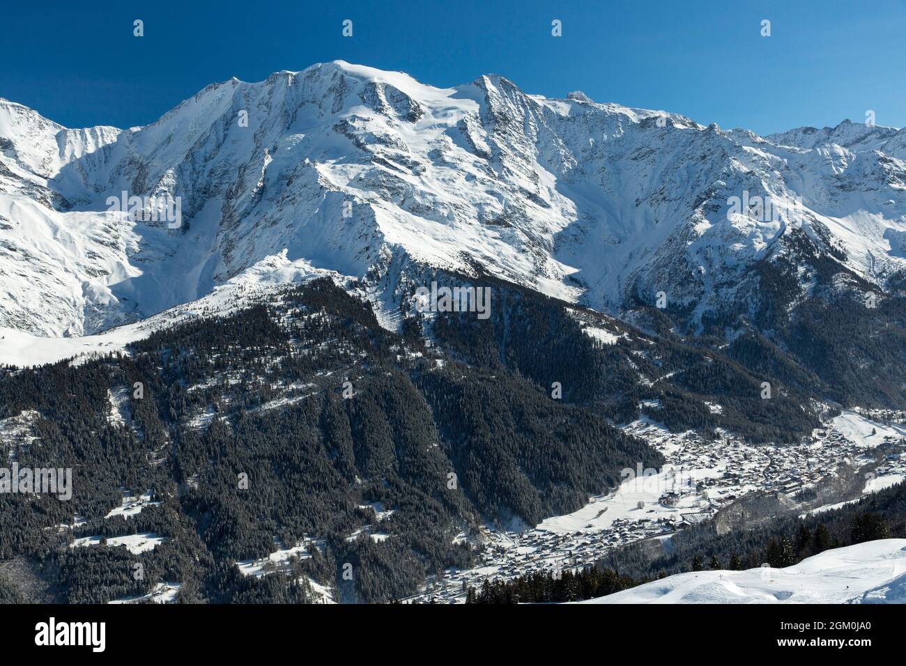 Les contamines village hi-res stock photography and images - Alamy