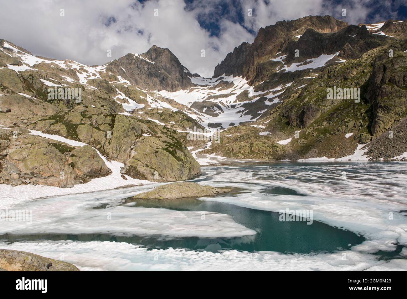 FRANCE HAUTE-SAVOIE (74) CHAMONIX, LAKE BLANC, PEAK OF BELVEDERE AND ...
