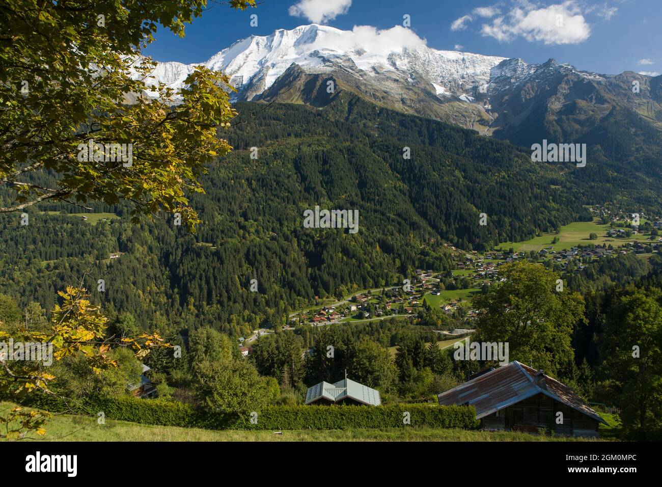 FRANCE HAUTE-SAVOIE (74) LES CONTAMINES-MONTJOIE, VILLAGE AND THE DOMES ...