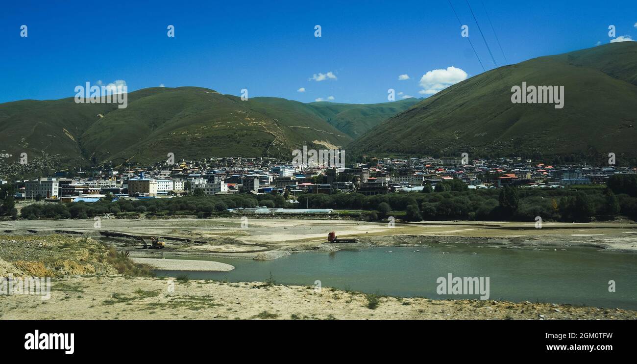Mountain scenery of Tibetan Kham, China. Kham is the easternmost part ...