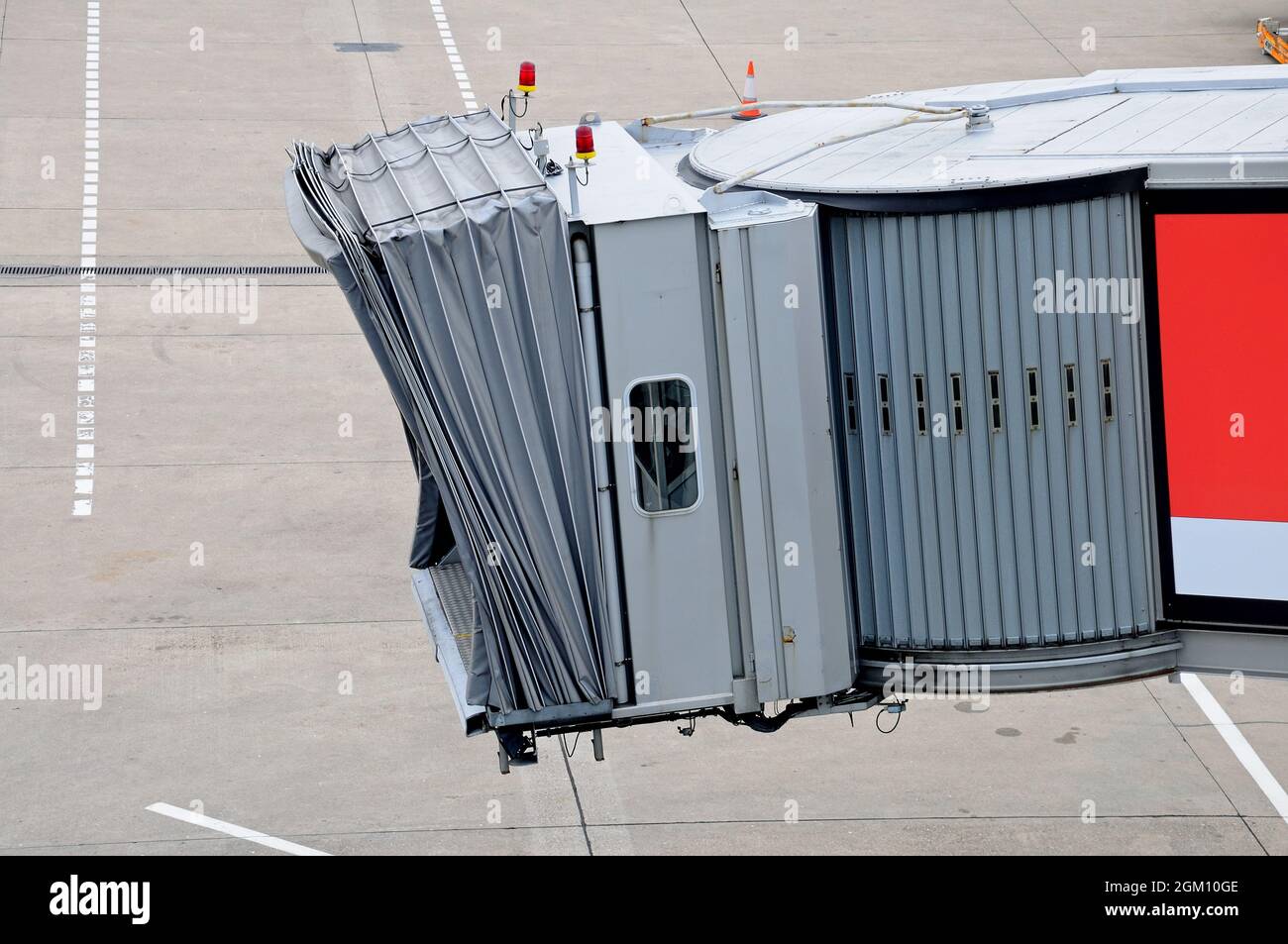 Air bridge at Birmingham Airport, Birmingham, UK Stock Photo - Alamy