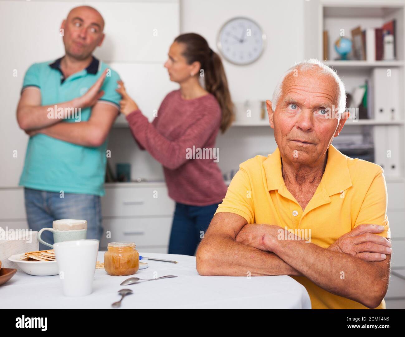 Elderly parent and adult children hi-res stock photography and images ...