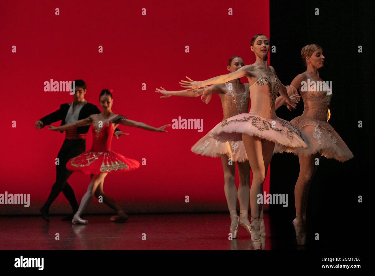 Don quixote dance suite hi-res stock photography and images - Alamy