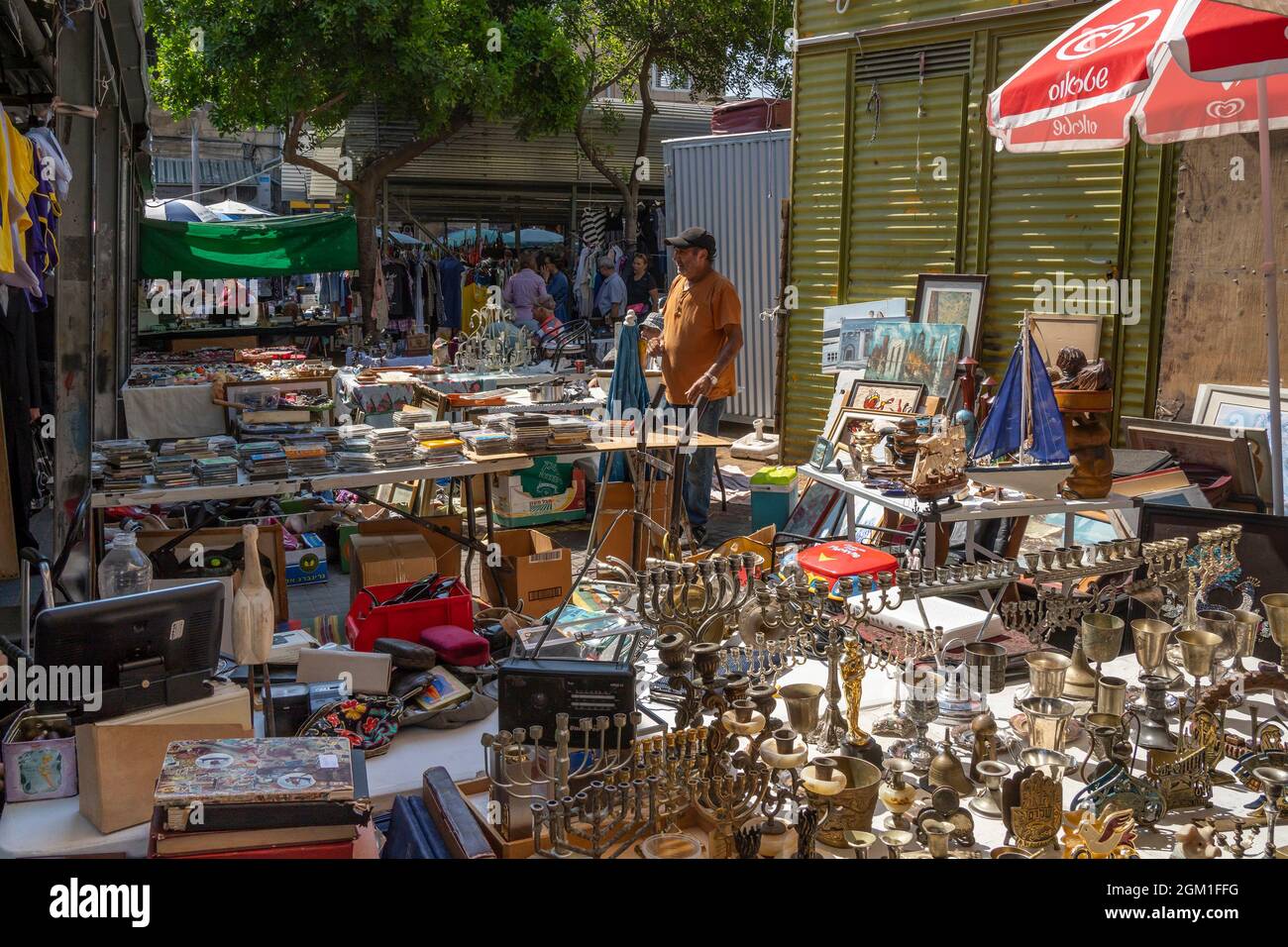 Second hand items hi-res stock photography and images - Alamy