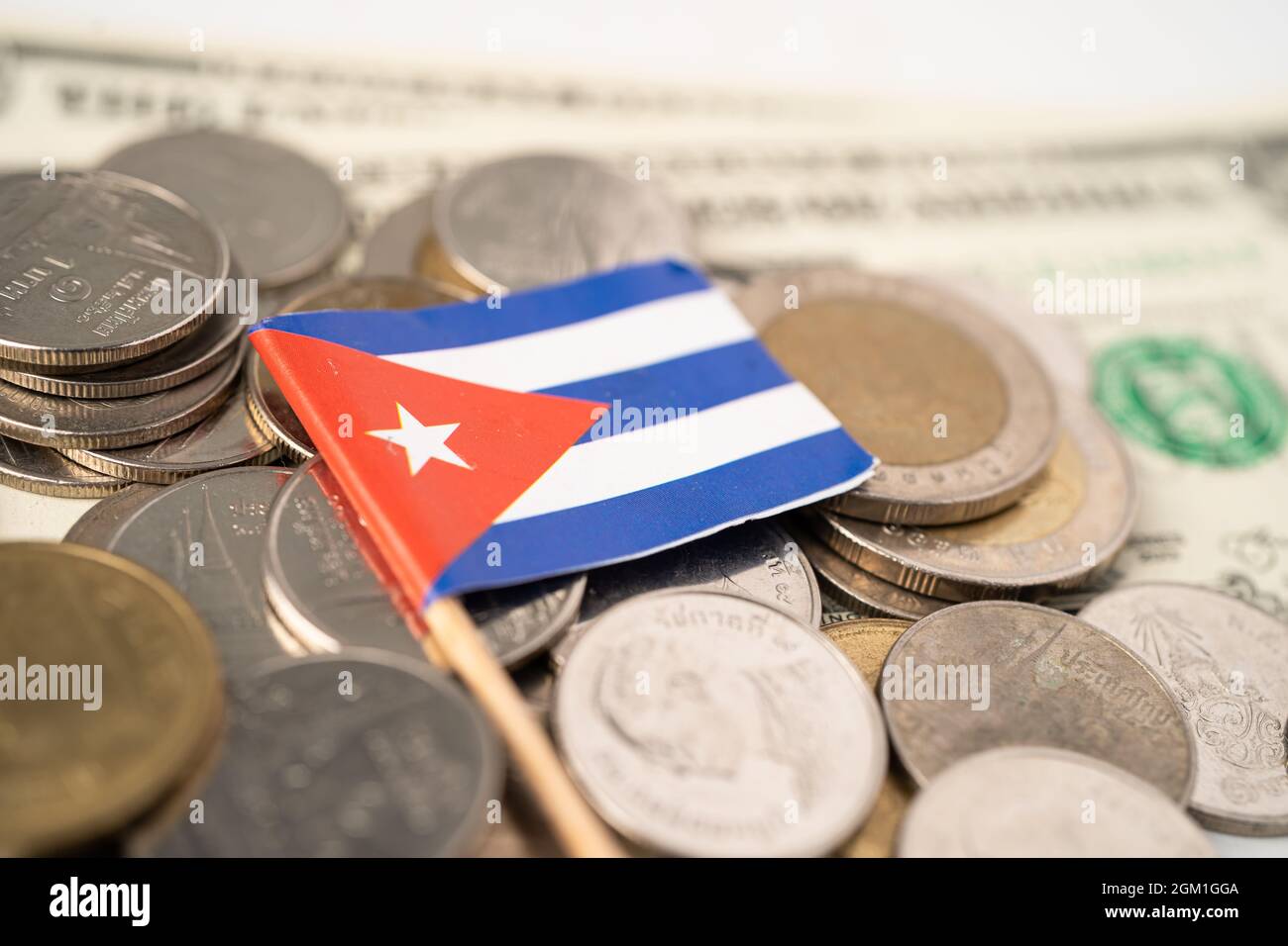 Singapore cuba flag hi-res stock photography and images - Alamy