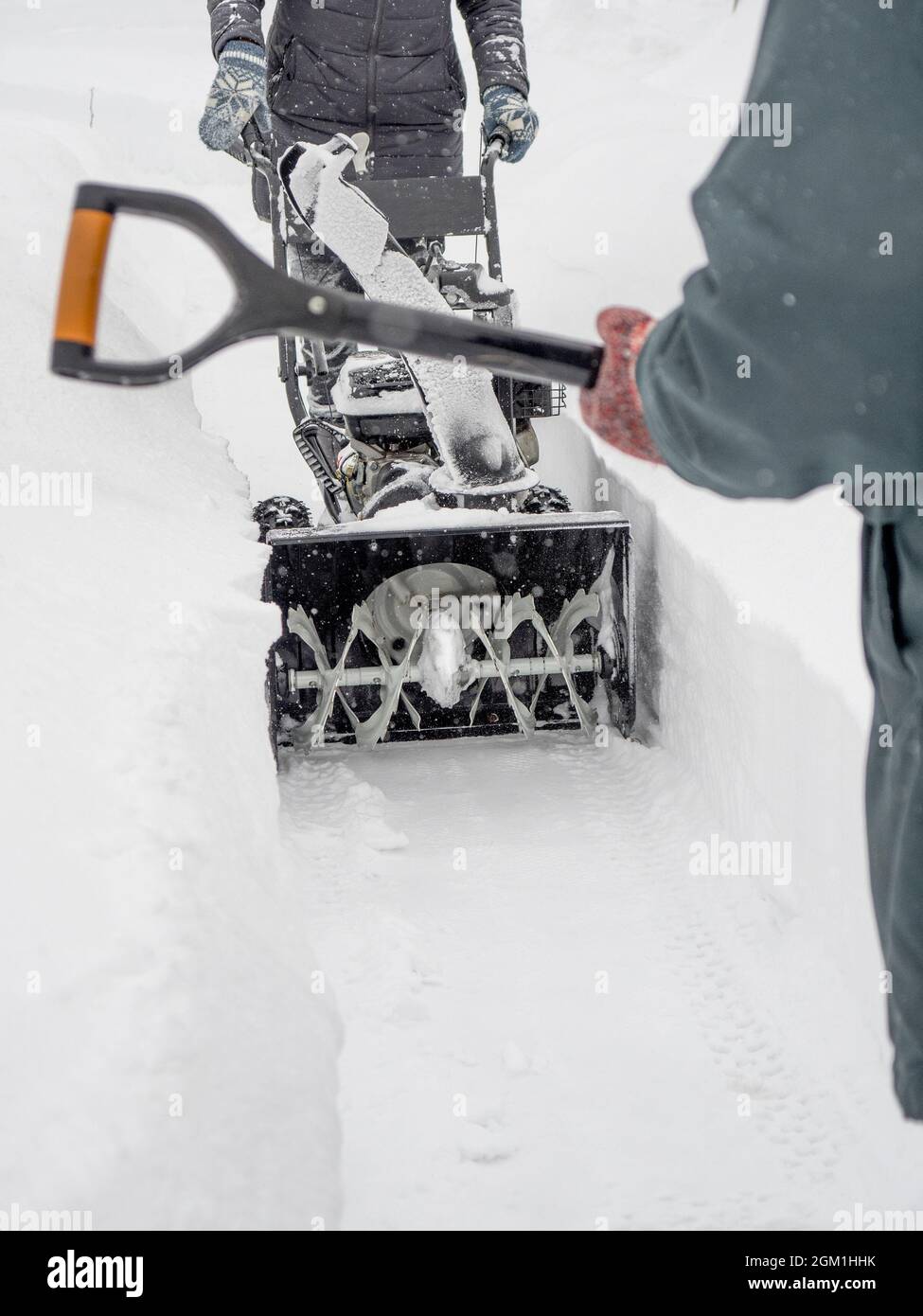 Manual snow clearing machine hi-res stock photography and images - Alamy