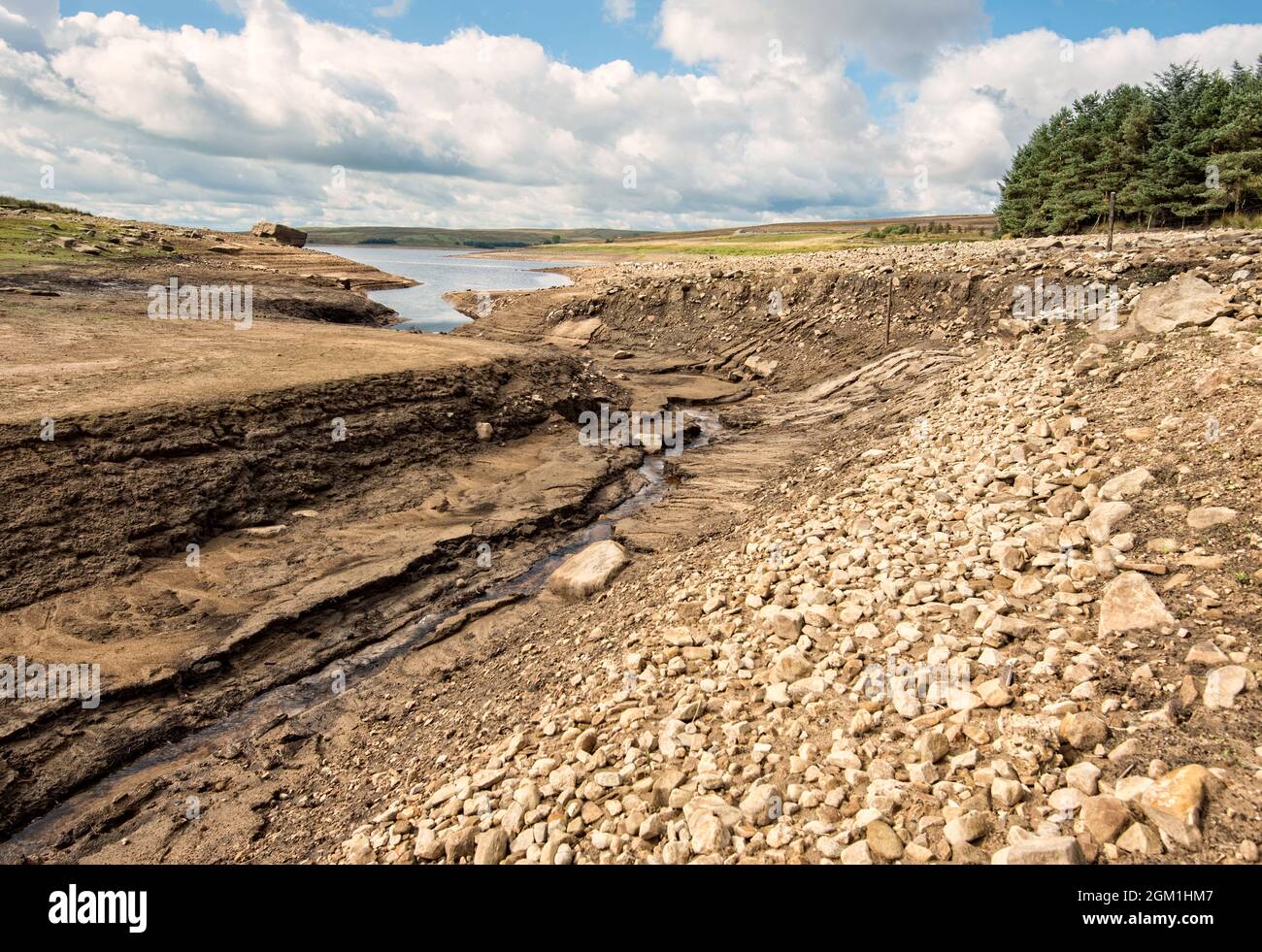 Water inlet point at Grimwith reservoir showing small flow into the ...