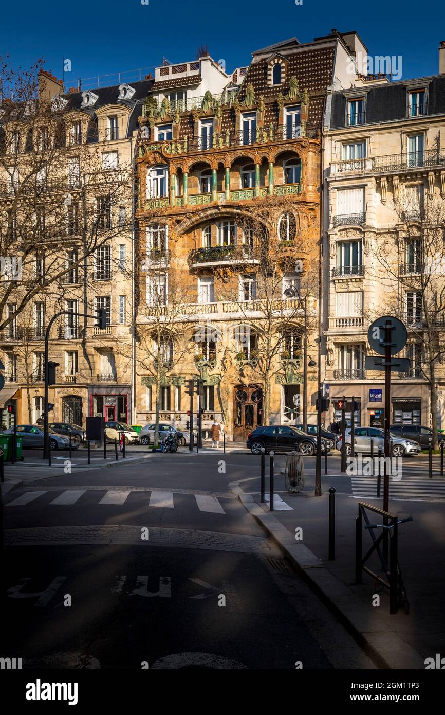 Rapp paris hi-res stock photography and images - Alamy