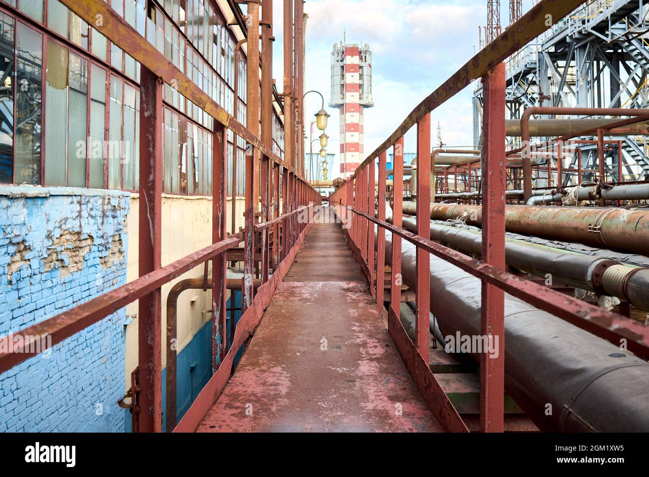 Industry highway walkway platform with grate and handrail on ...
