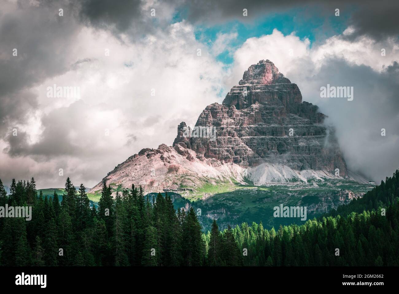 View of the west face of the Three Peaks, Italy Stock Photo - Alamy