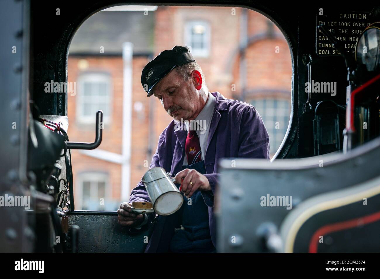 Train driver cab hi-res stock photography and images - Alamy