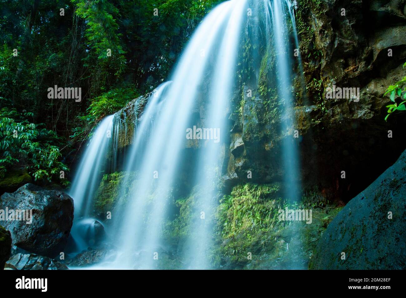 Rang waterfall hi-res stock photography and images - Alamy