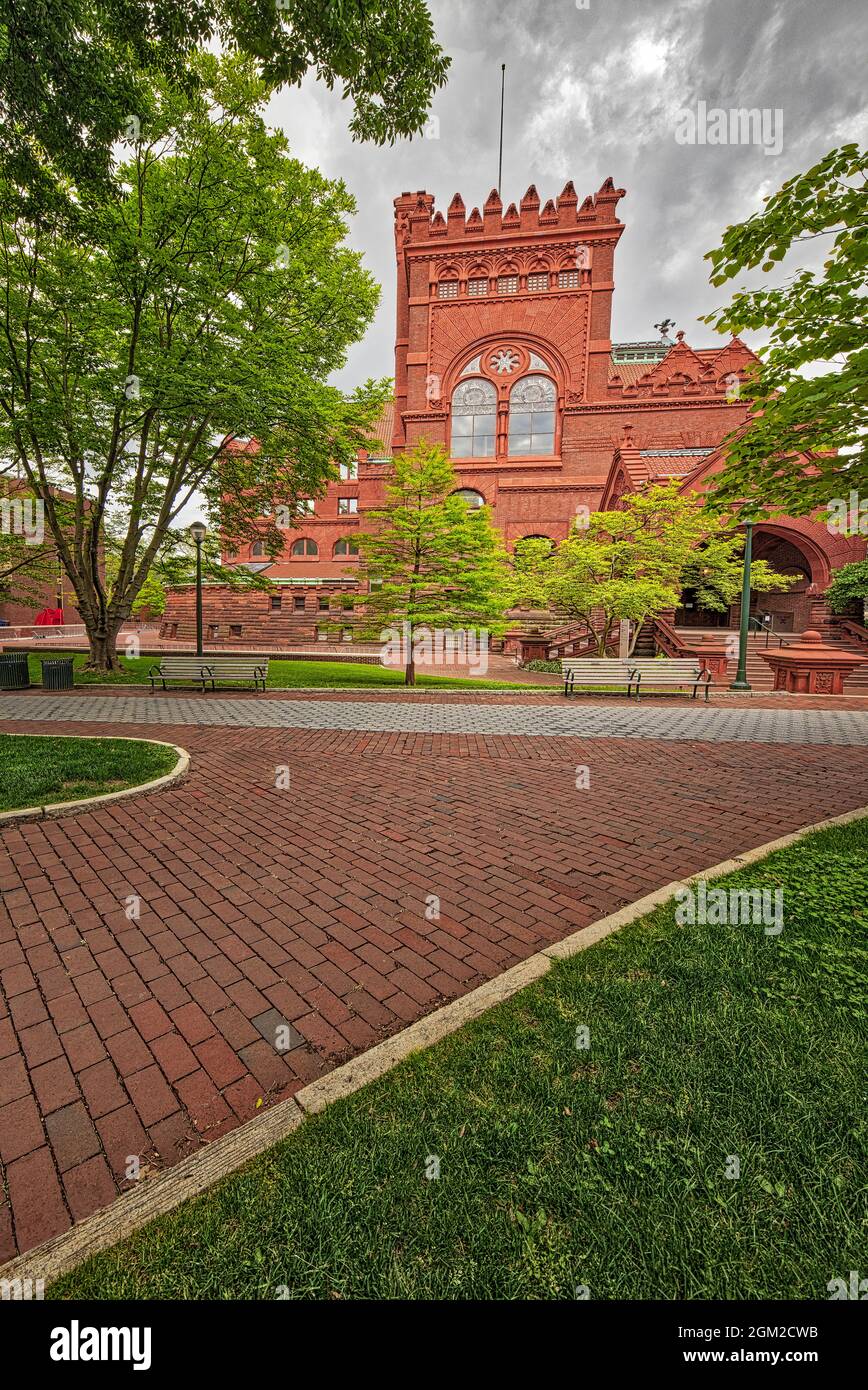 Fisher Fine Arts Library V - View to the entrance of the Venetian ...