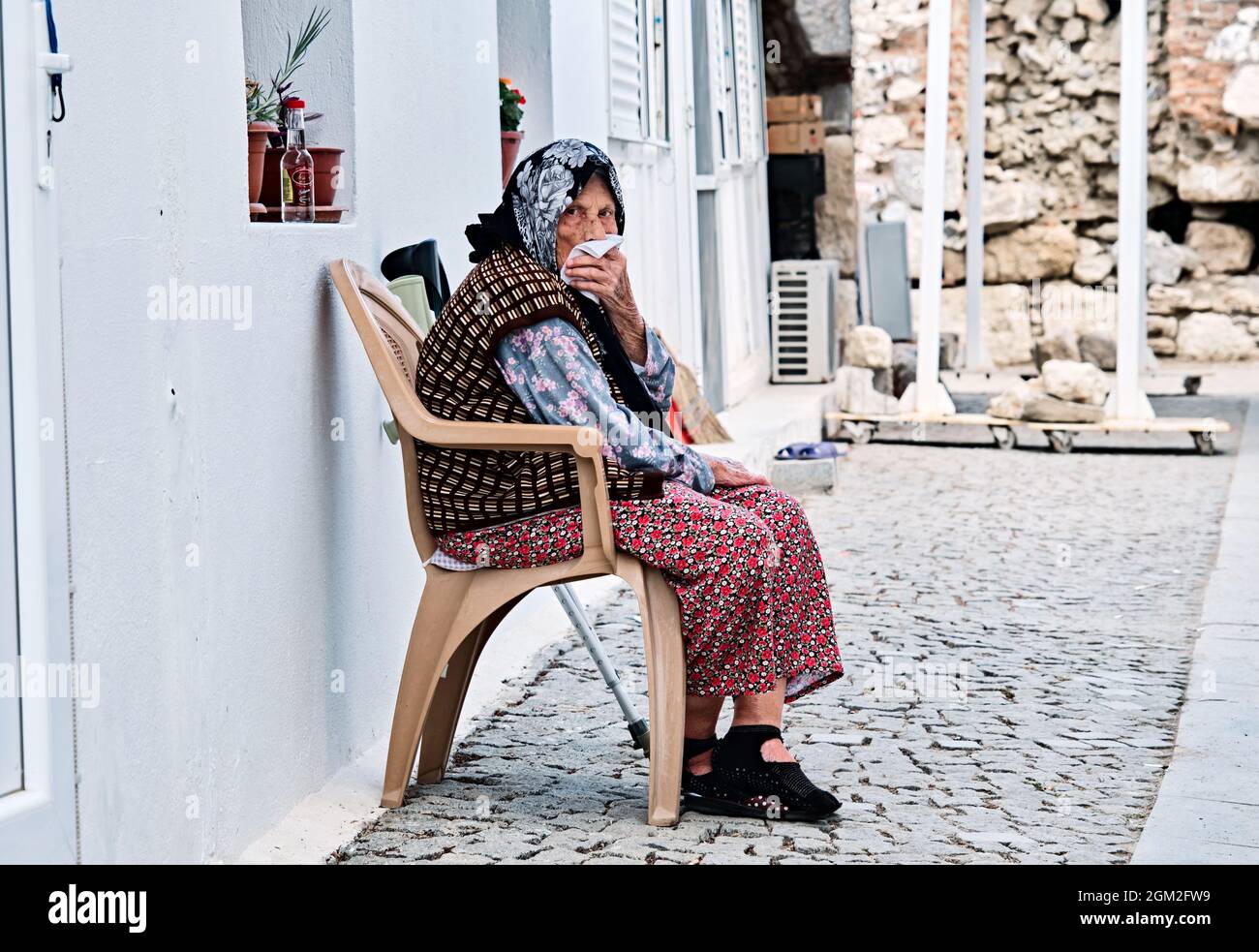 Elderly turkish woman hi-res stock photography and images - Alamy