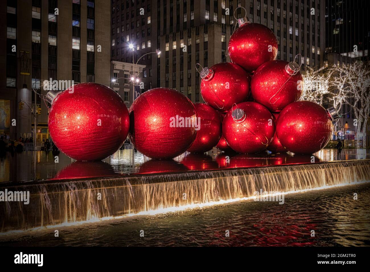 New York City Christmas - Christmas ornaments decorations at ...