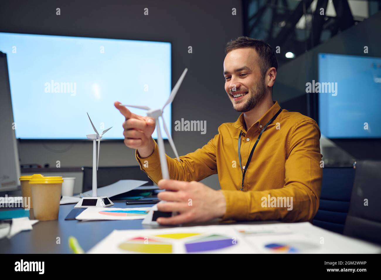 Developing idea teamwork hi-res stock photography and images - Alamy