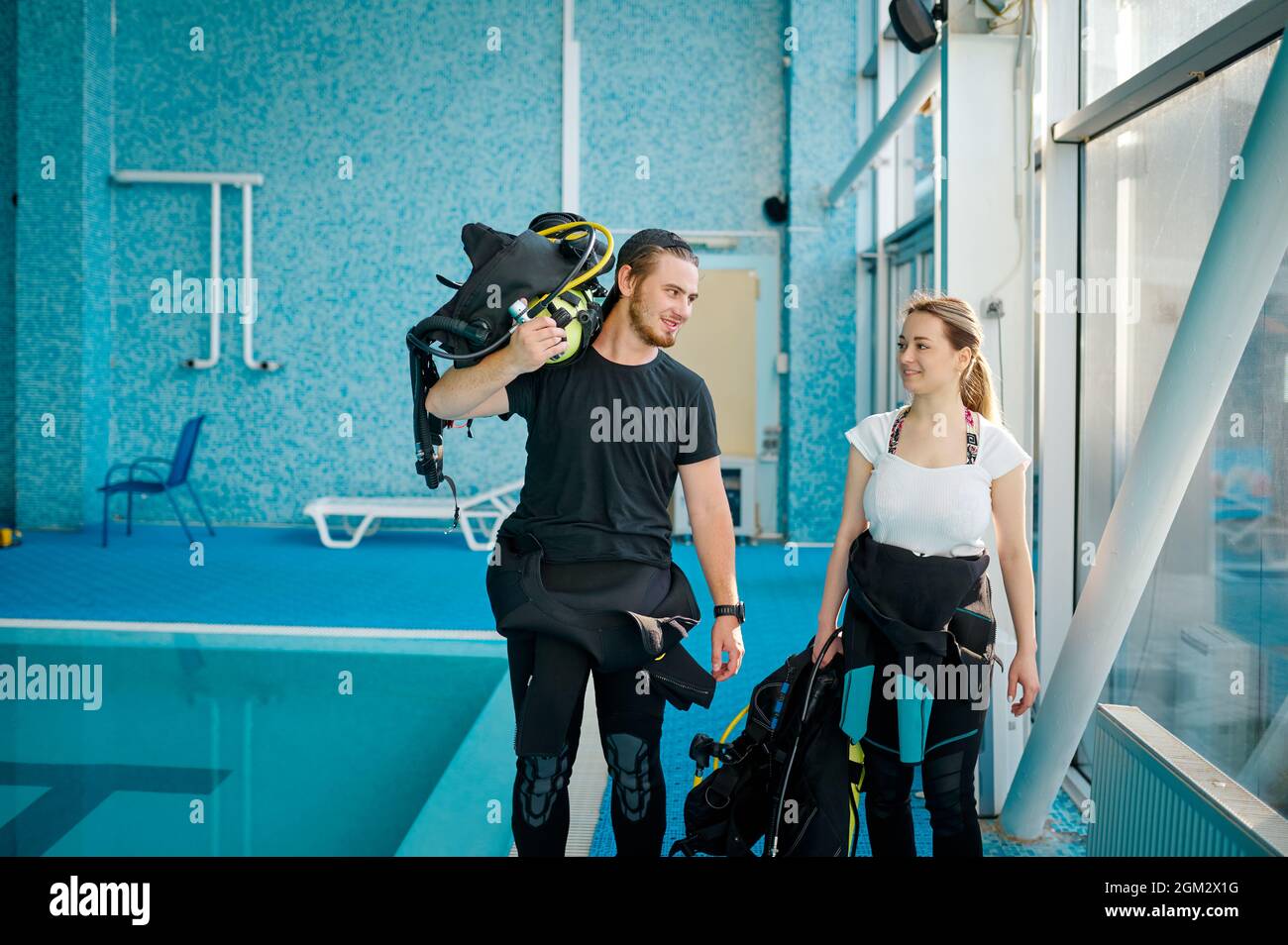 Underwater woman teacher hi-res stock photography and images - Alamy
