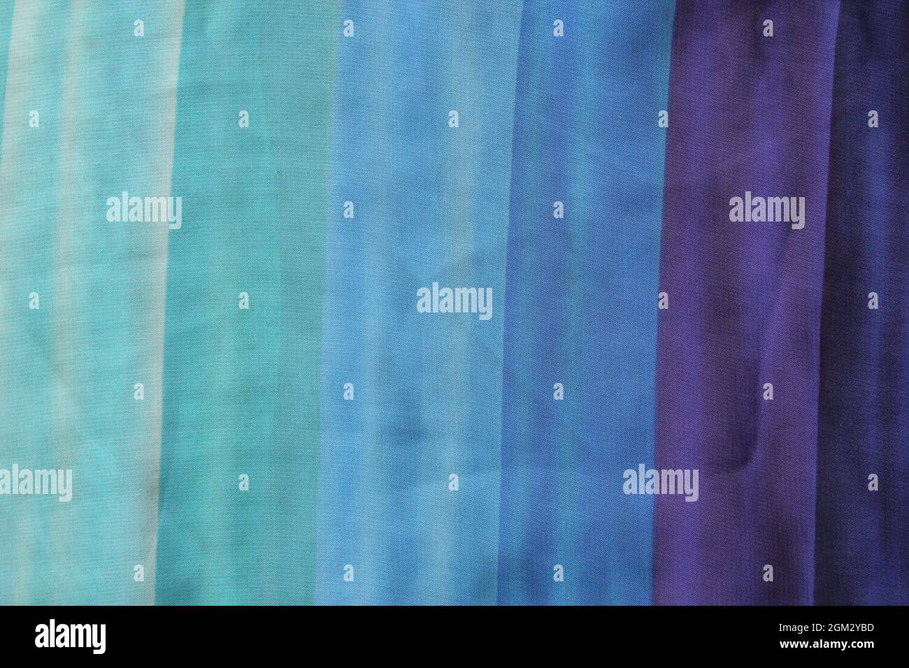 light blue to dark blue gradual stripe gradient Stock Photo - Alamy