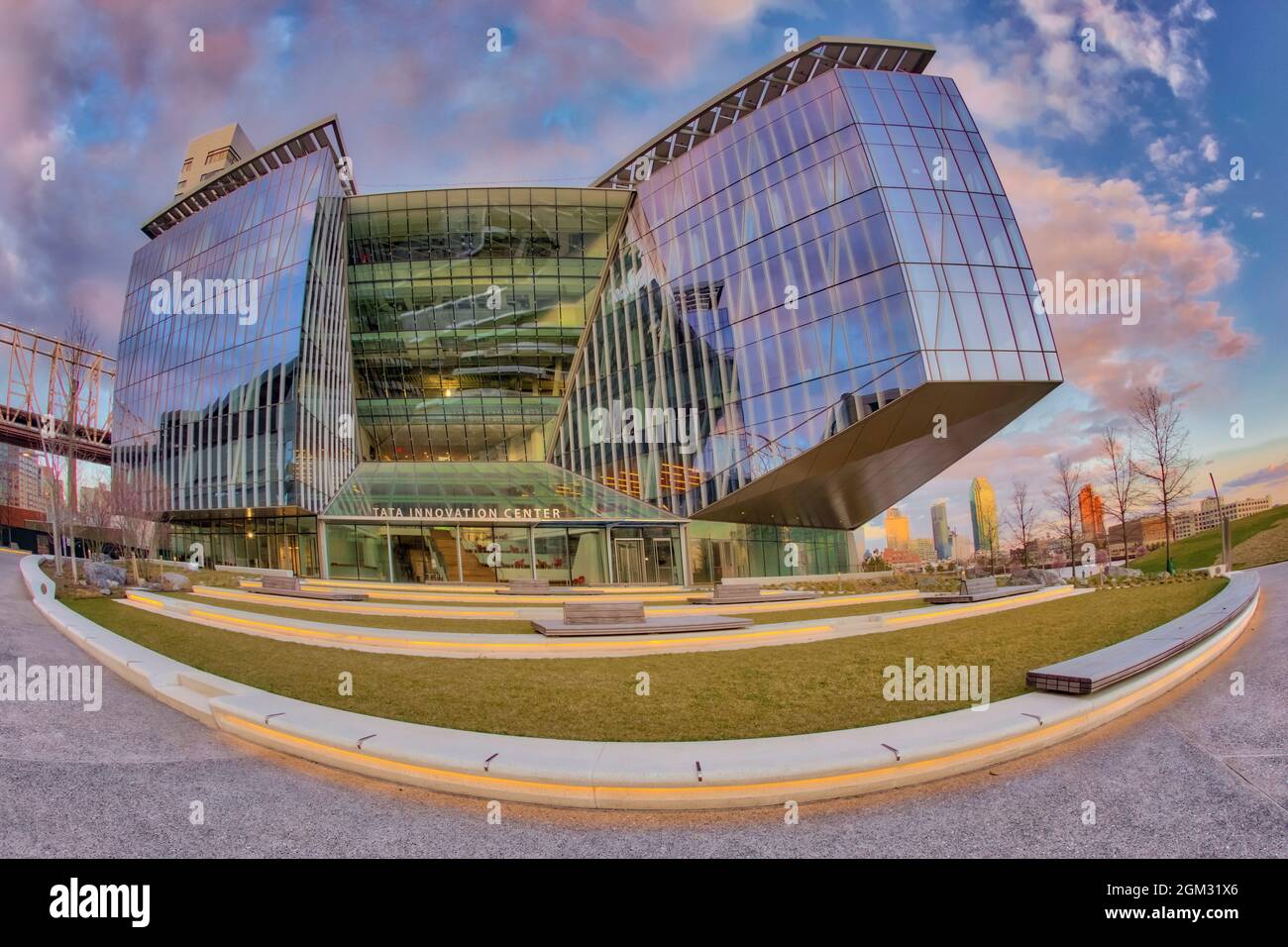 Established companies hi-res stock photography and images - Alamy