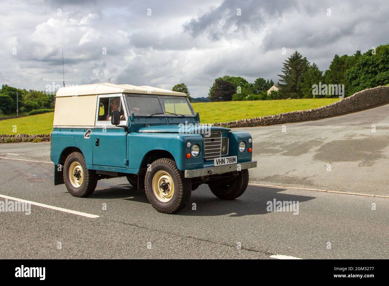 1973 70s blue white Land Rover diesel 4x4 en-route to Leighton Hall ...