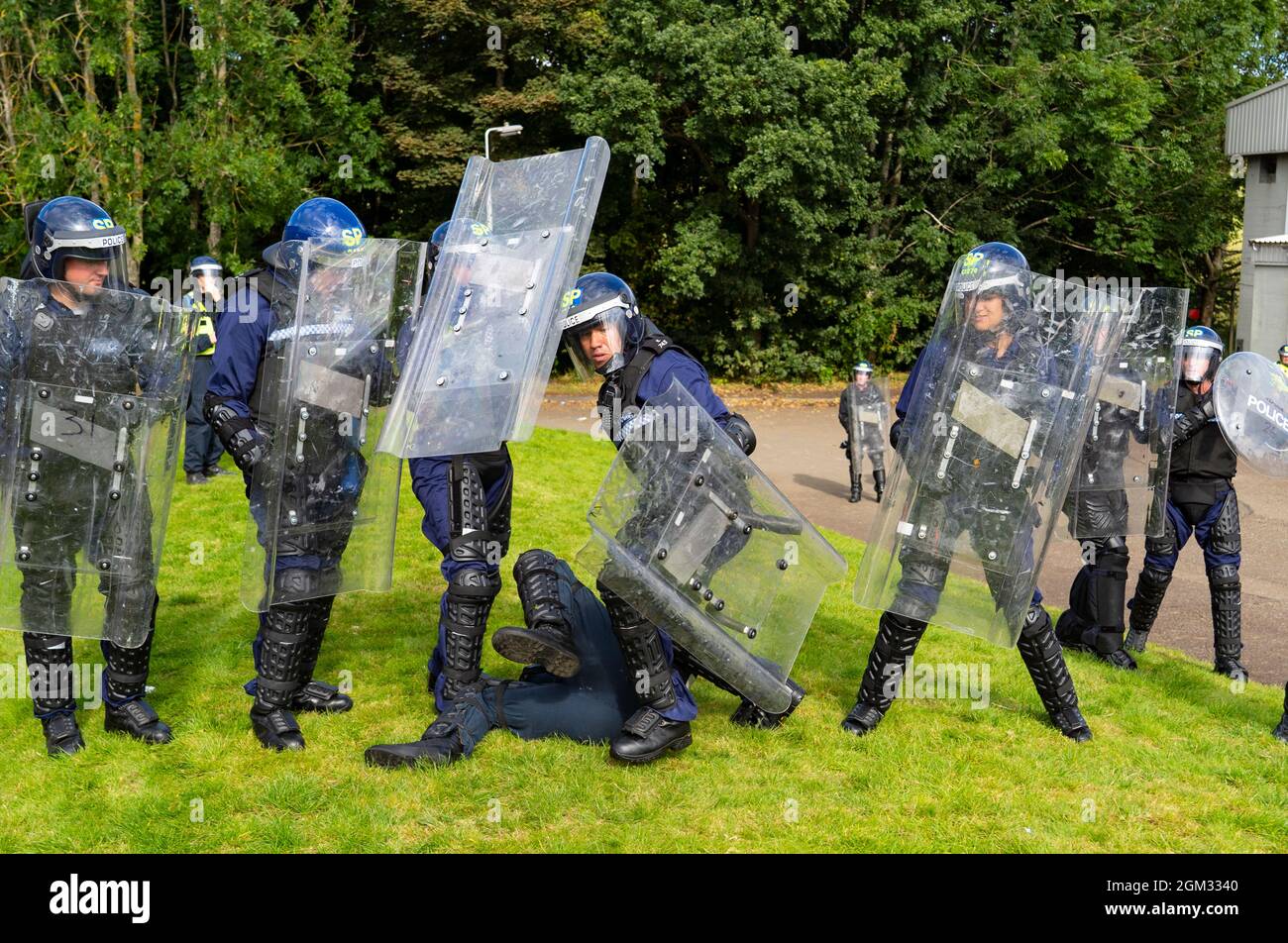 South Queensferry,, Scotland, UK. 16th September 2021. Police Scotland ...