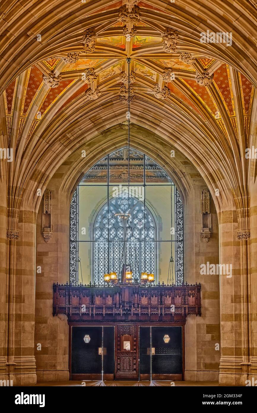 Yale University Sterling Memorial Library - Interior view of Collegiate ...