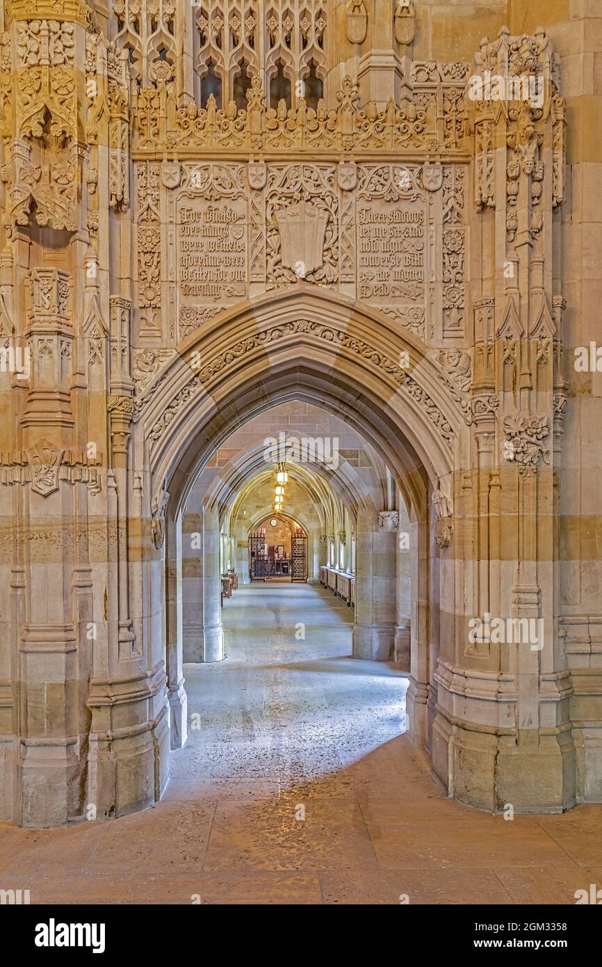 Yale University Cloister - Interior view of the Collegiate Gothic ...