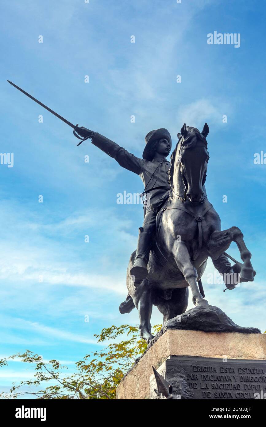 Ignacio Agramonte statue, Camaguey, Cuba Stock Photo - Alamy