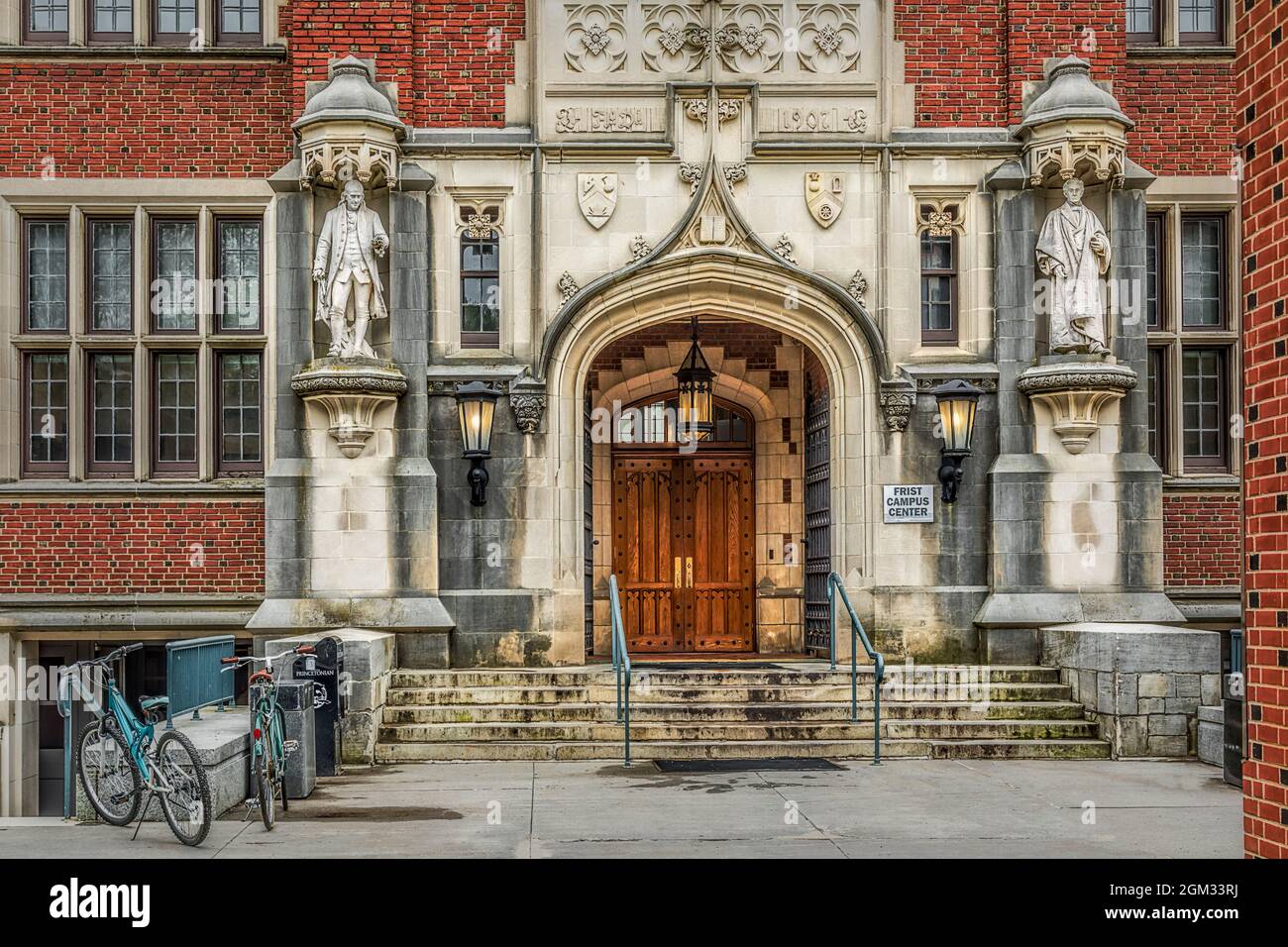 First Campus Center Princeton University - A view to the entrance of ...