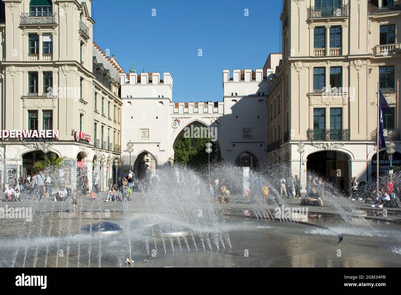 Gate old center munich hi-res stock photography and images - Alamy