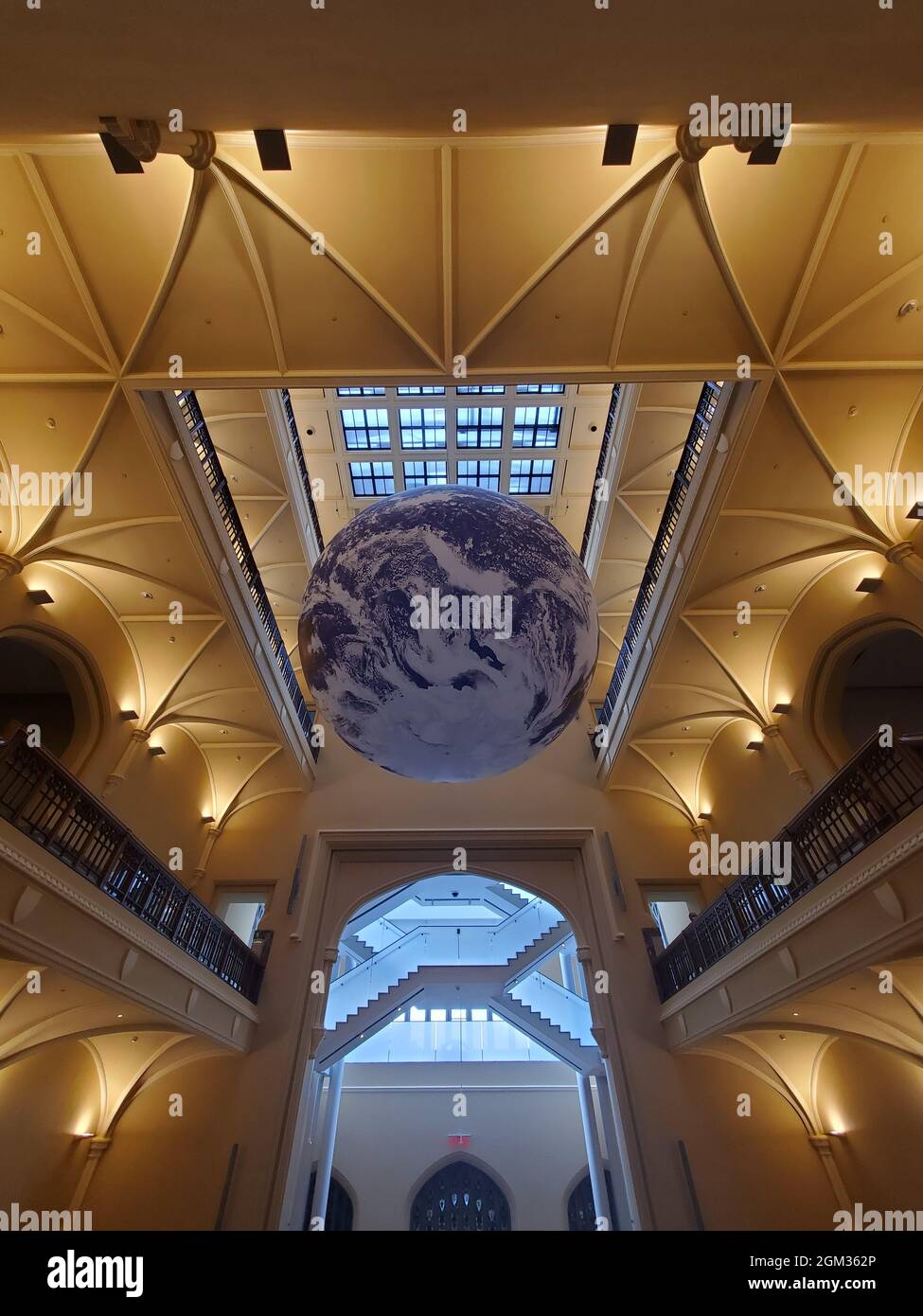 Planet earth exhibit hi-res stock photography and images - Alamy