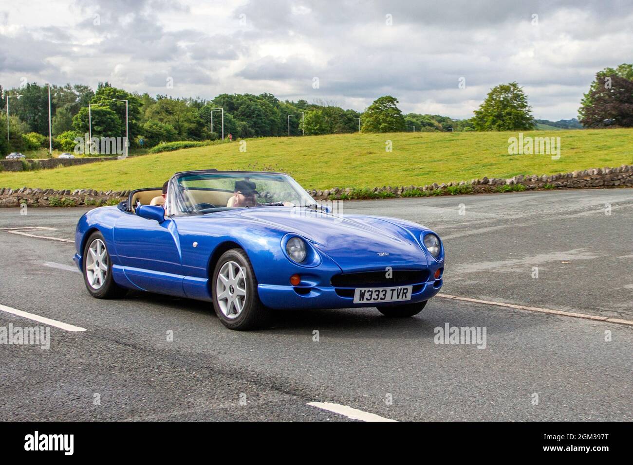 Blue tvr chimaera cars hi-res stock photography and images - Alamy