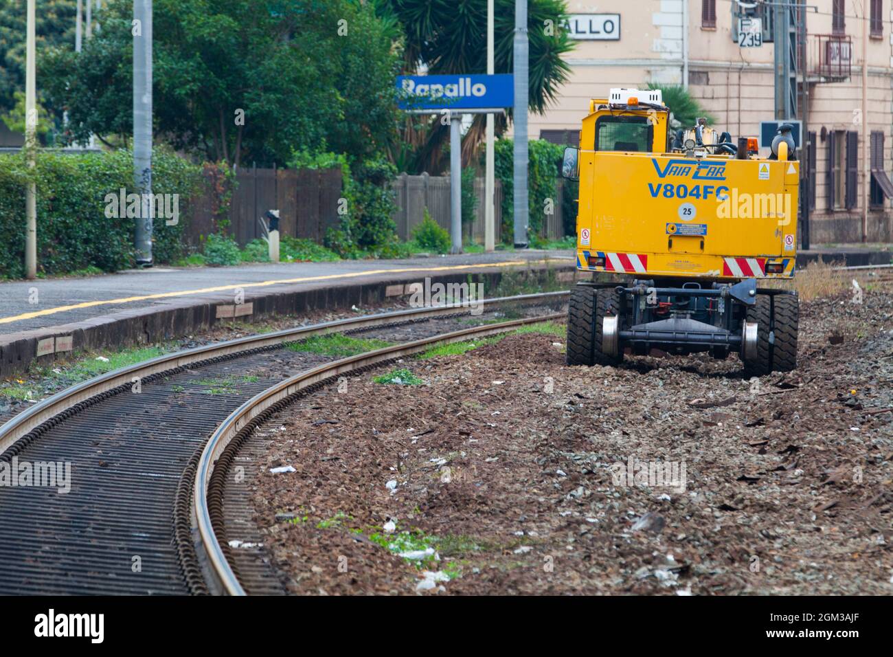 Rapallo train station hi-res stock photography and images - Alamy