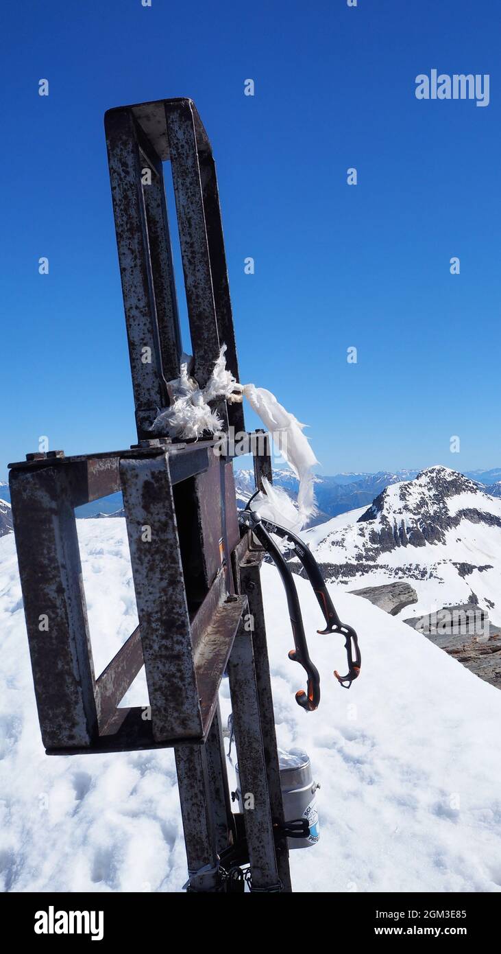 Adula hi-res stock photography and images - Alamy