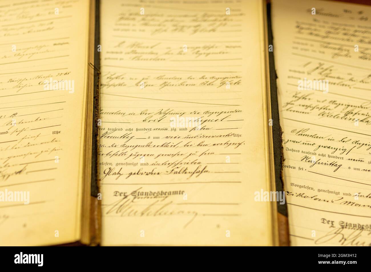 Old handwritten note hi-res stock photography and images - Alamy