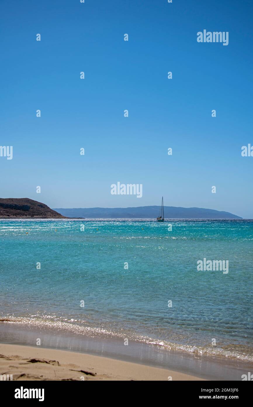 Sailing on the mediterranean bea in turquoise water und blue sky Stock ...