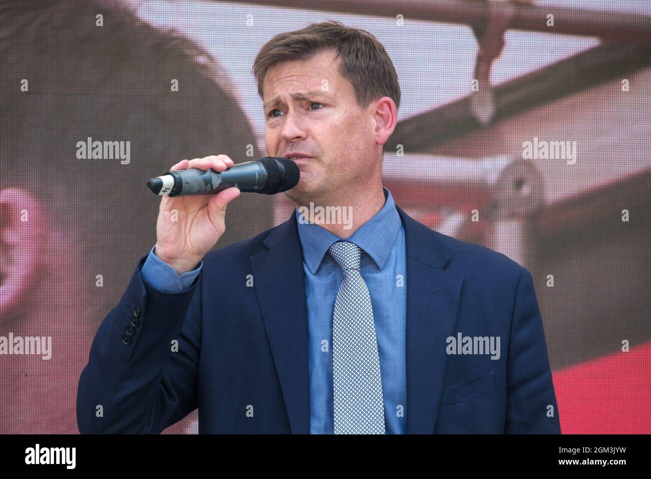 London, UK. 16th Sep 2021. Justin Madders, Labour MP, Ellesmere Port ...