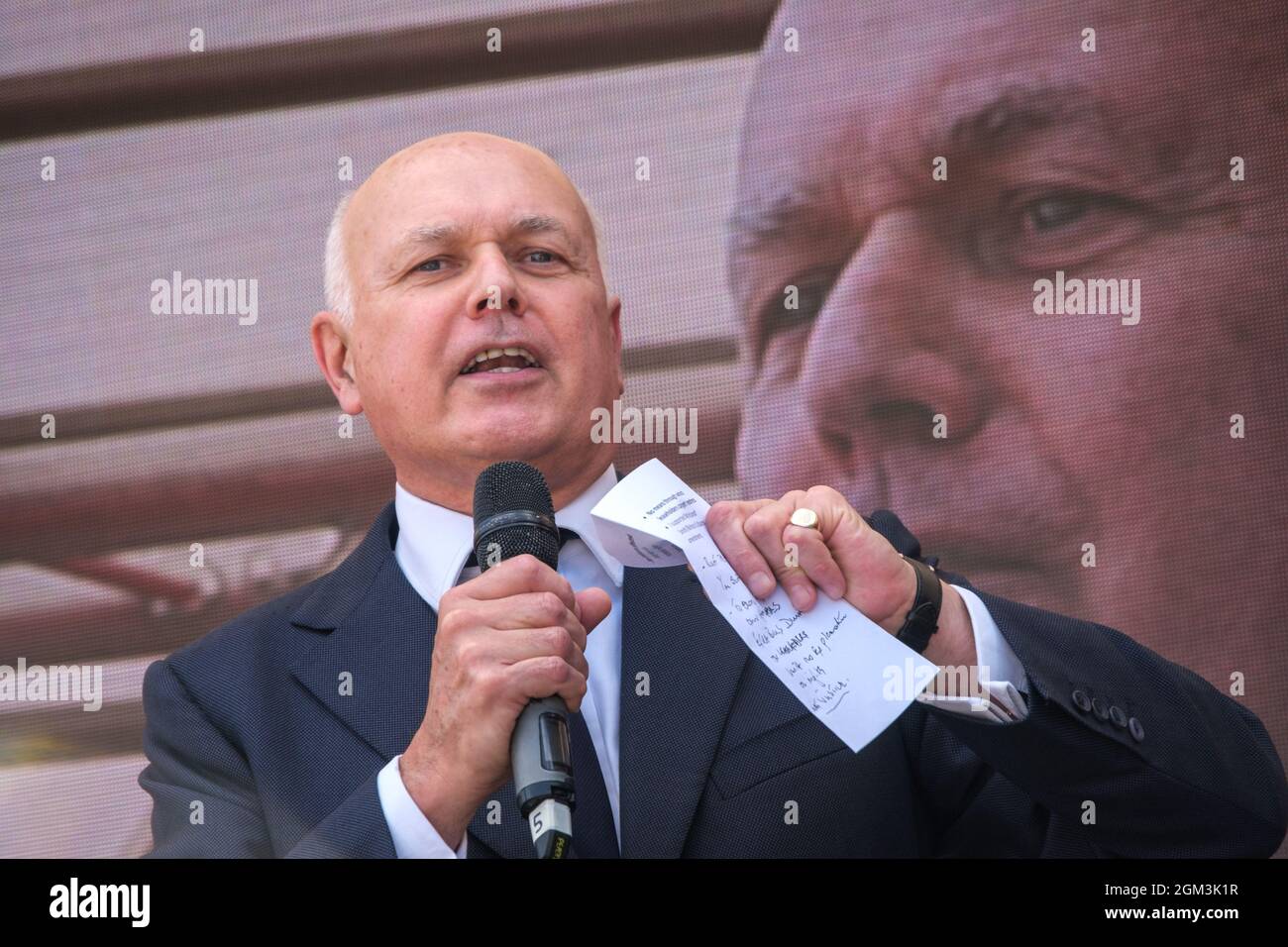 Peter duncan mp hi-res stock photography and images - Alamy