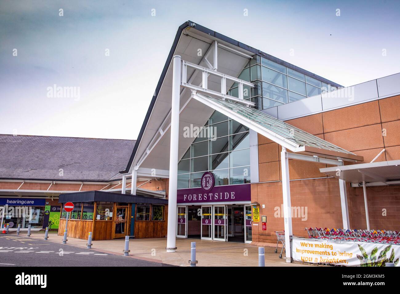 Forestside shopping centre hi-res stock photography and images - Alamy