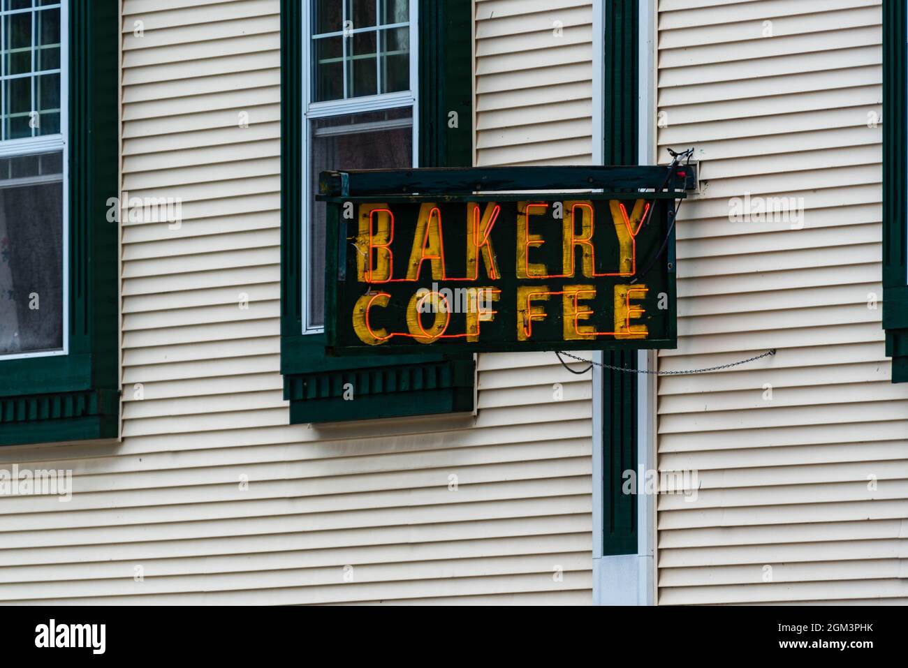 Open sign neon isolated hi-res stock photography and images - Alamy