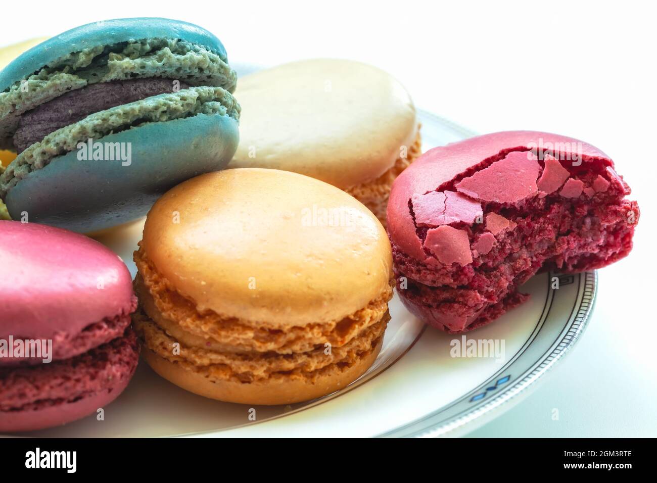 Plate assorted macaroons hi-res stock photography and images - Alamy
