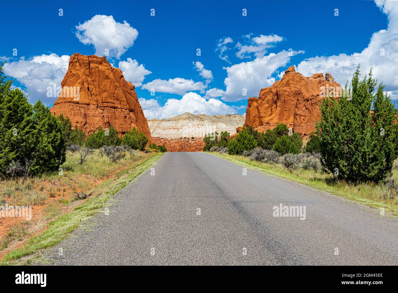 Monolithic sandstone hi-res stock photography and images - Alamy
