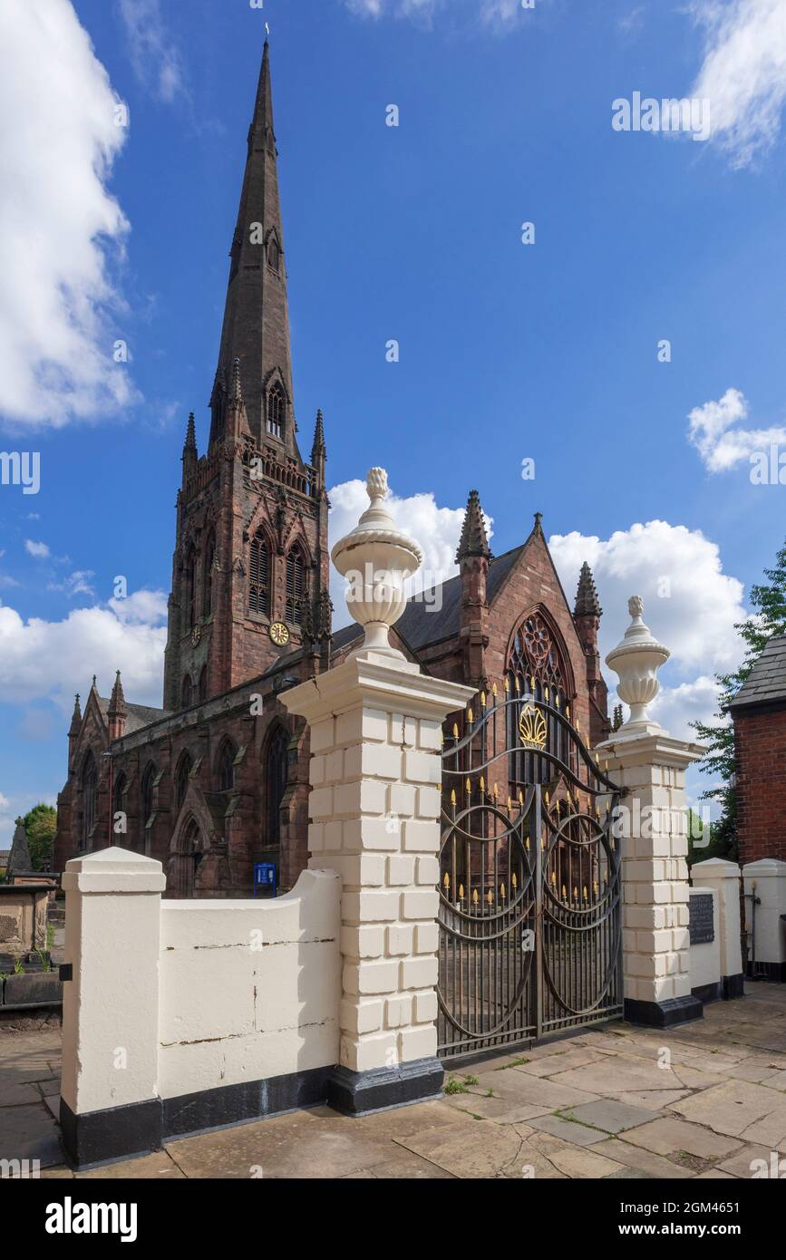 St elphins parish church hi-res stock photography and images - Alamy