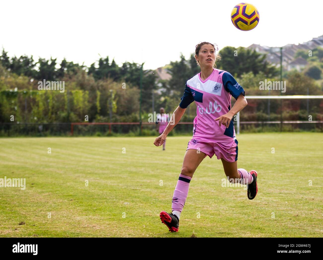 Lucy Monkman playing football in Dulwich Hamlet’s 21/22 Away kit Stock ...