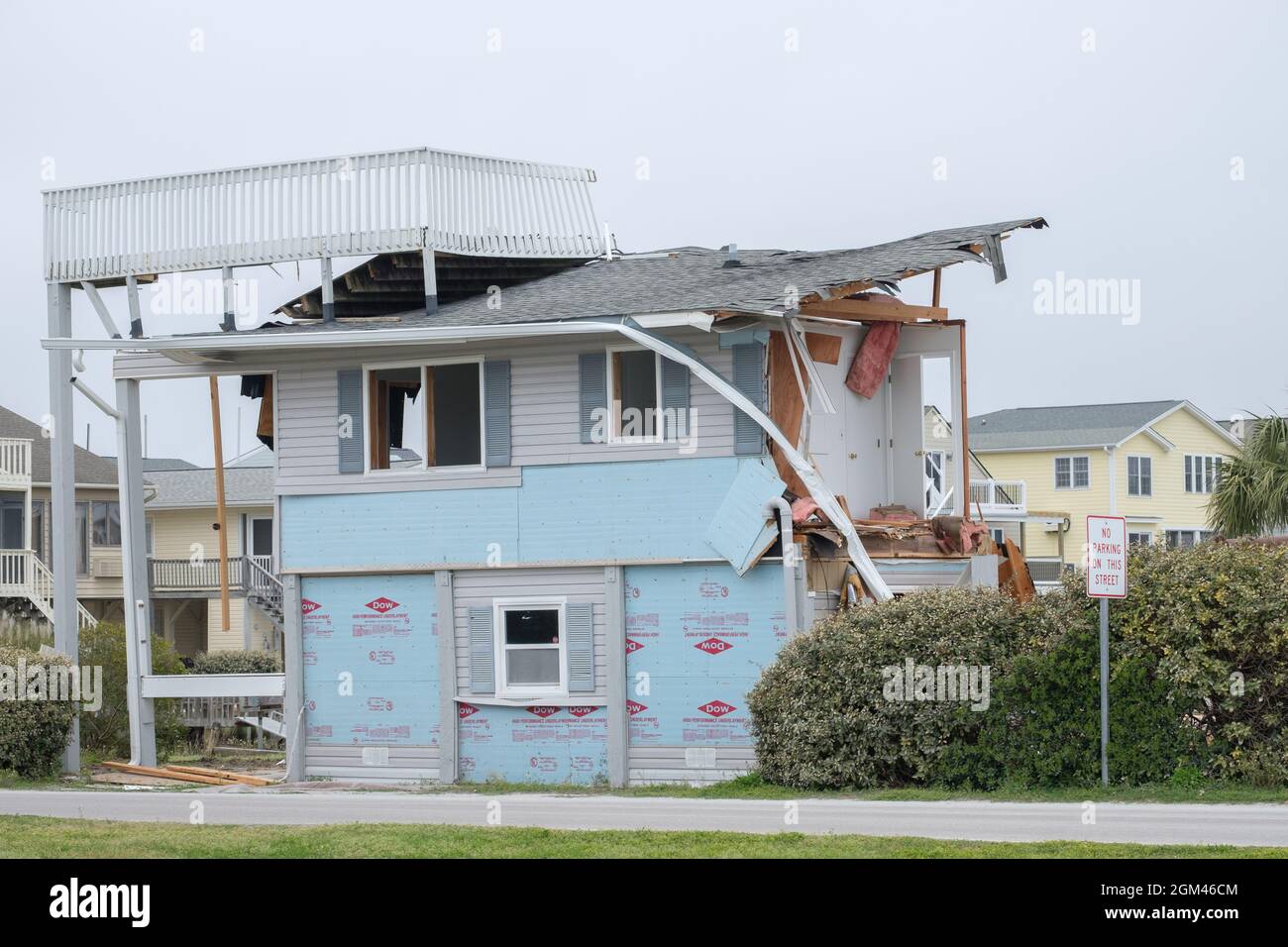 Damaged Beach House Stock Photo - Alamy